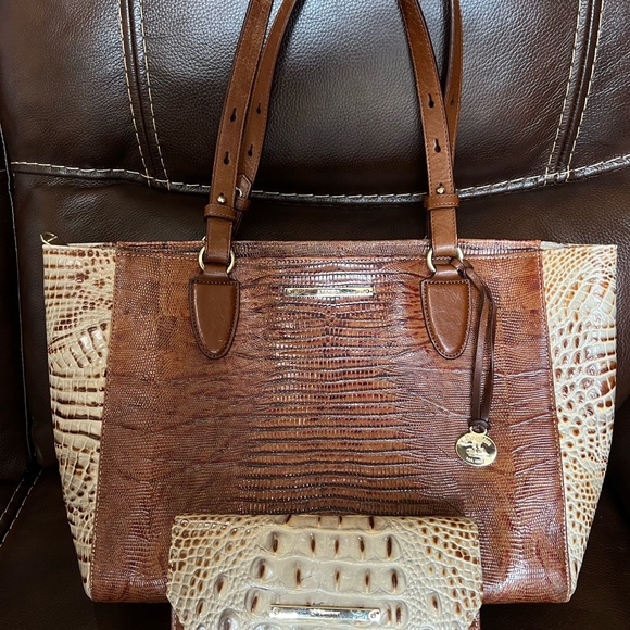 Brahmin | Bags | Vintage Brahmin Tote | Poshmark